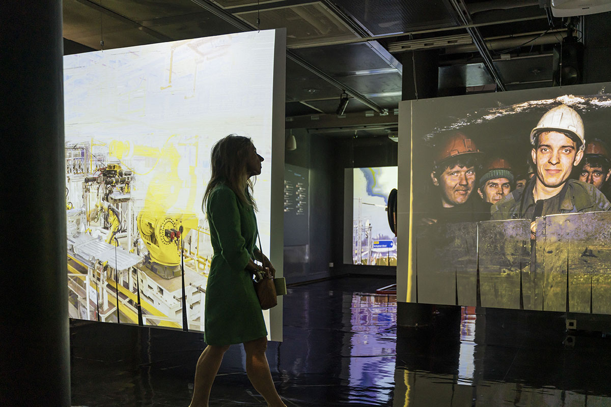 L'INDUSTRIE DE DEMAIN - 1 DESIGNER,1 PROJET VU PAR L'ENSCi